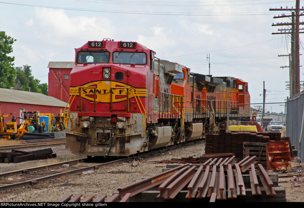 BNSF 612 Sits with Lite power!